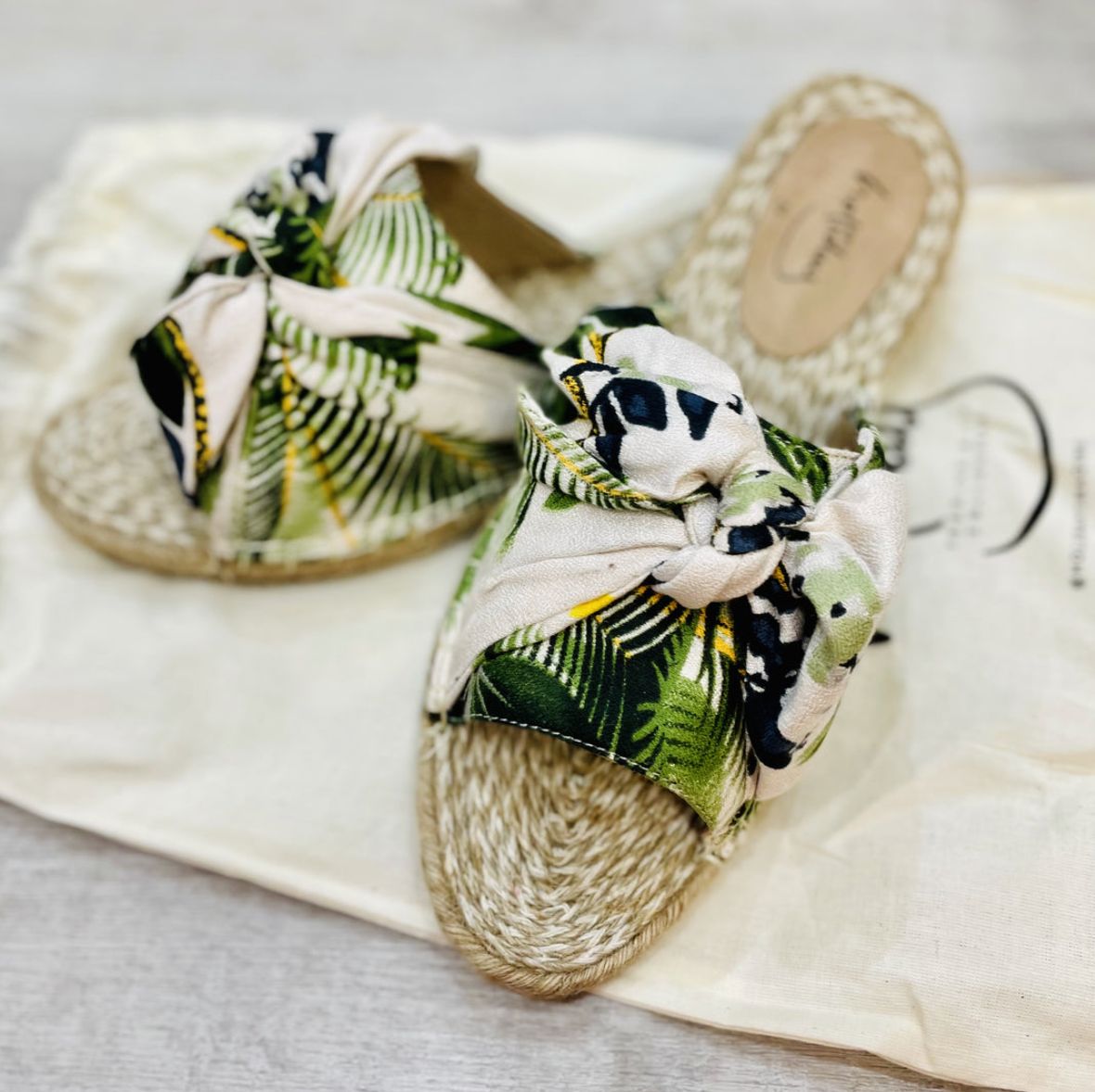 Caribbean Slides | LoveMimi